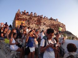 Santorini, acolo unde soarele apune in aplauzele publicului