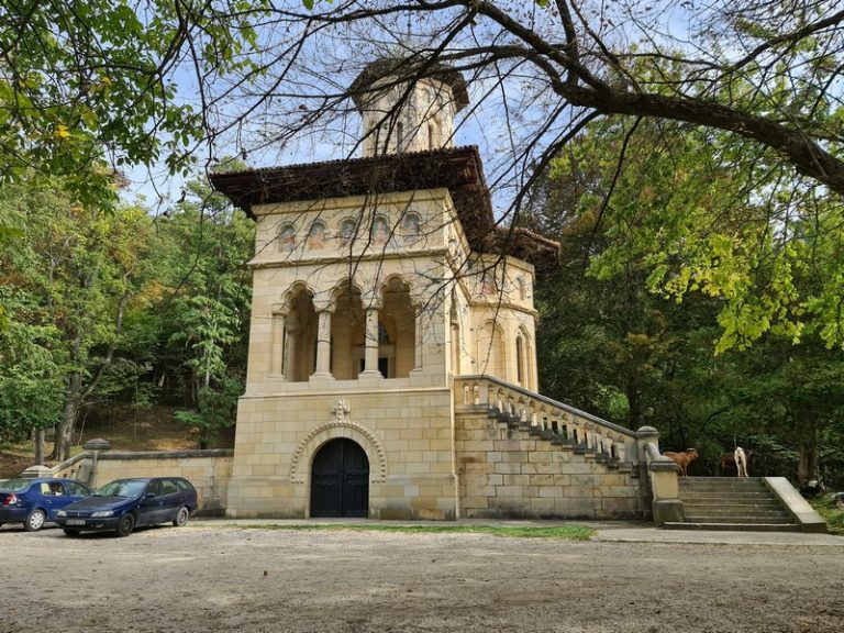 Conace boieresti de langa Pitesti, conacul Bratianu si Golescu